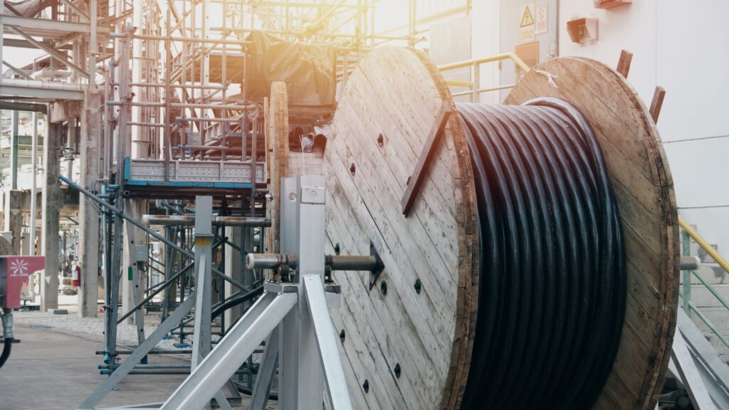 Proyectos eléctricos | Bajo RIC SEC | Industrial y comercial | Hesline Works